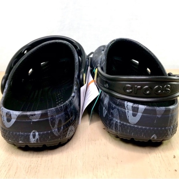 CROCS | Shoes | Crocs The Nightmare Before Christmas M4 W6 Glow Dark Black Clog Jack Skellington ...